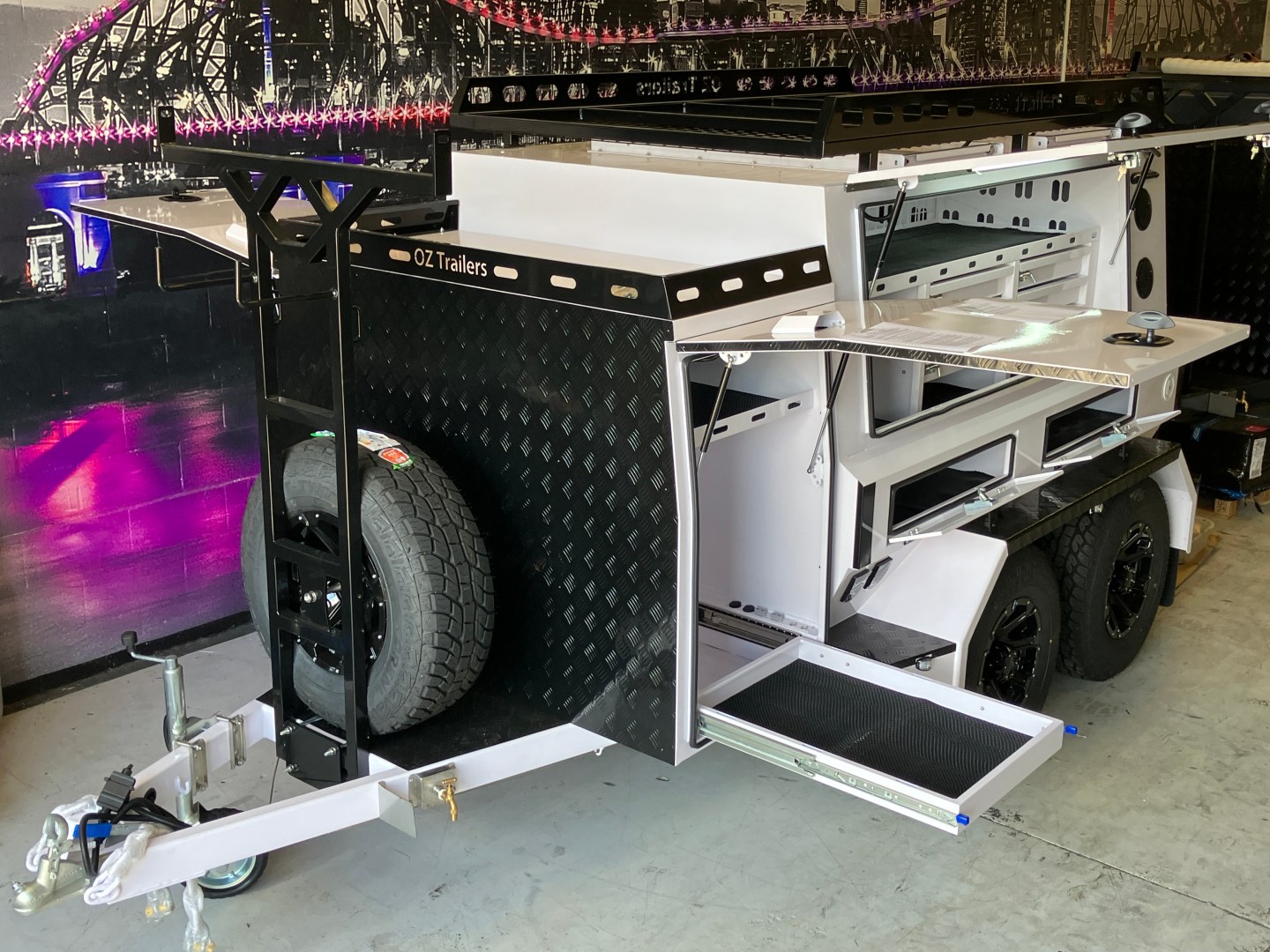 Tradesman Trailer Double Axle – Glossy White – Premium Plus – Oz Trailers